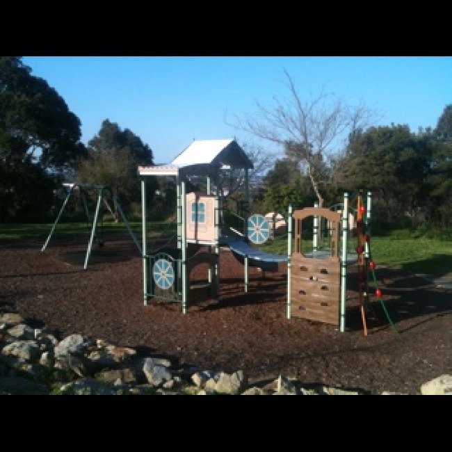 Braye Park | Playground Finder